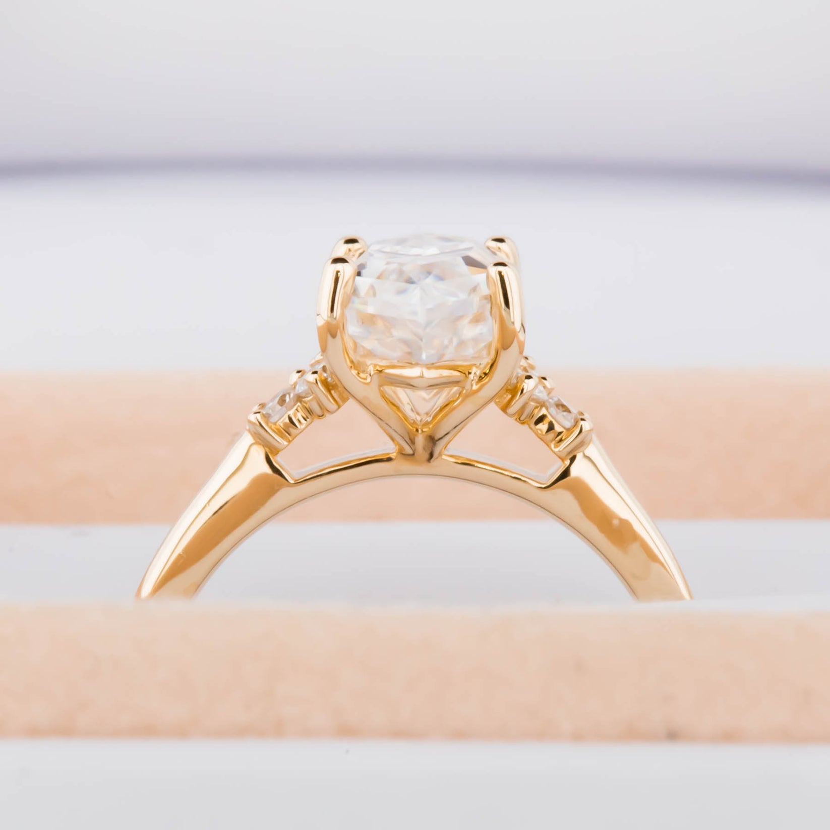 Linnea Ring – Stag & Finch