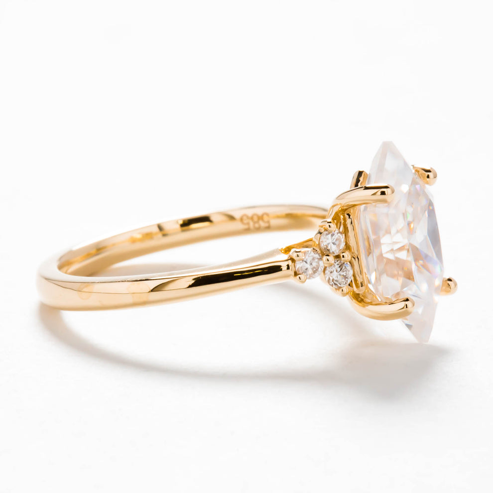 Linnea Ring – Stag & Finch